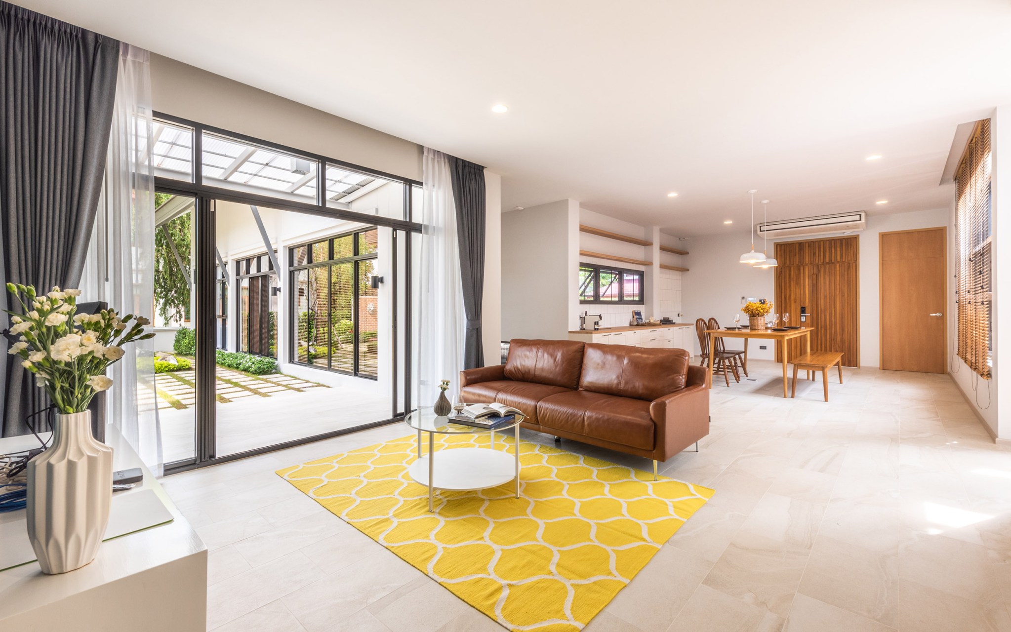 NT House บ้านของสองคุณหมอที่รักความรักสงบและเน้นความเป็นส่วนตัว ...