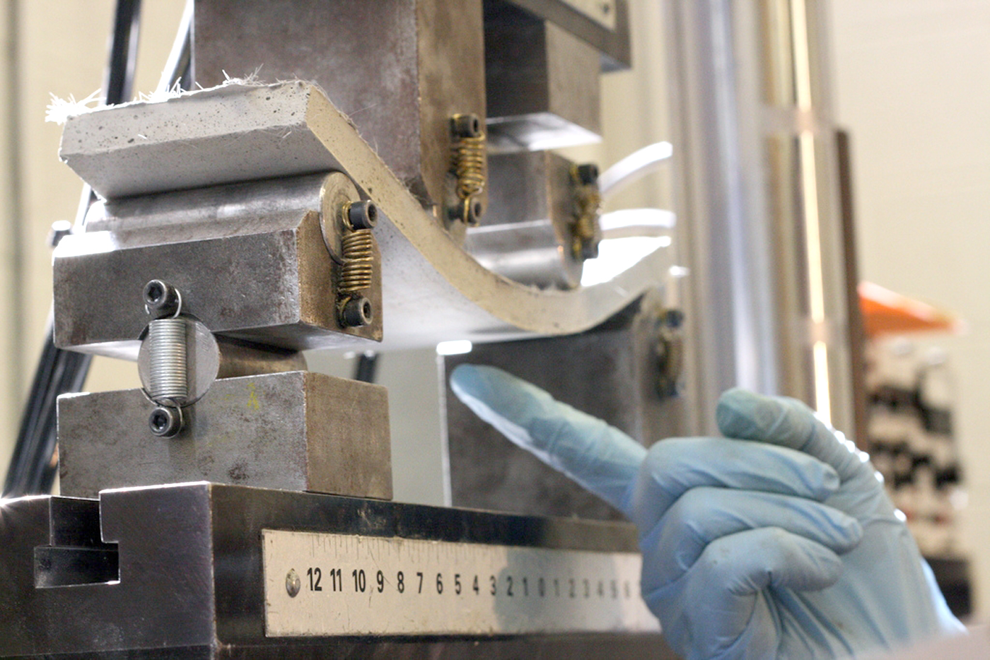 Bendable Concrete คอนกรีตดัดโค้ง ความแข็งแกร่งที่ยืดหยุ่นได้ - Design ...