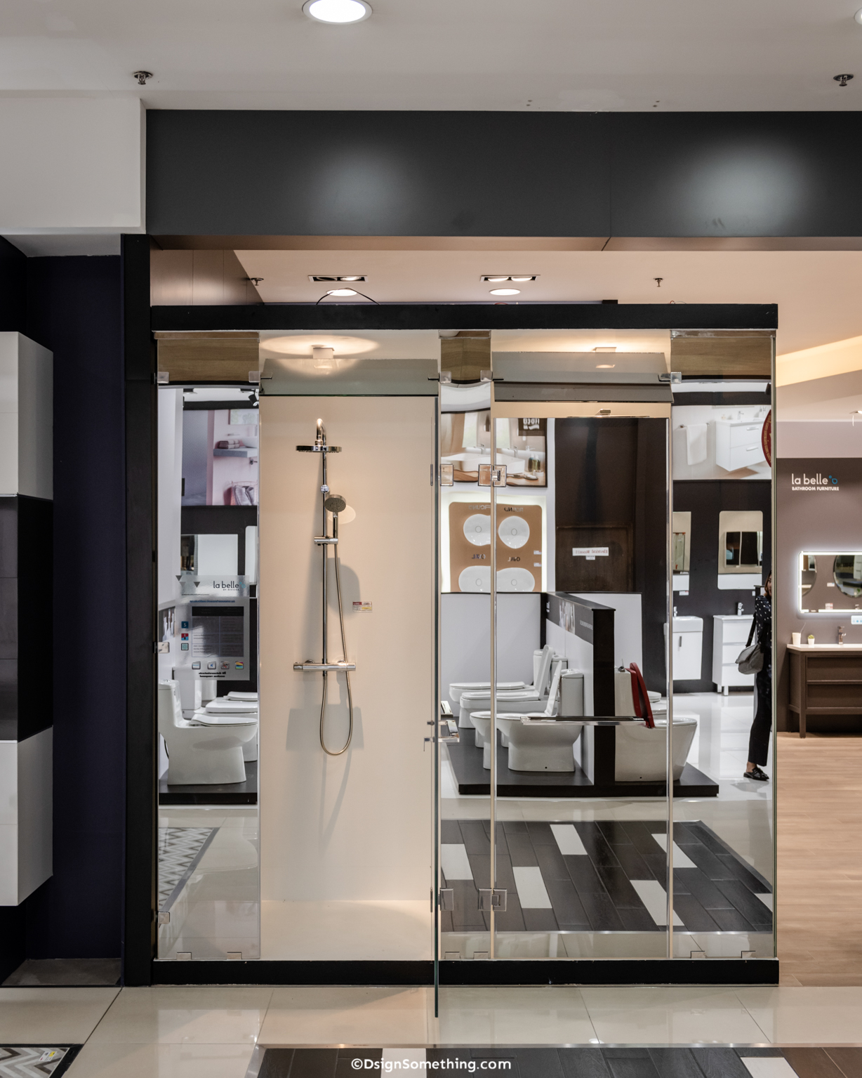 One Way Mirror Bathroom, One Step Closer To Nature ดื่มด่ำช่วงเวลาพิเศษ ...