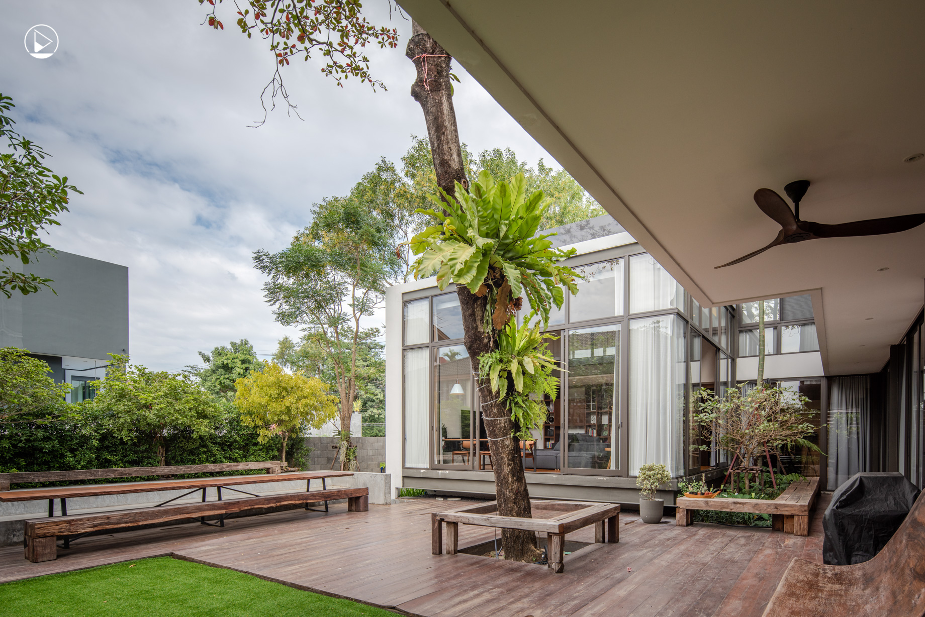 House(be)hide บ้านที่ทำหน้าที่เป็นผู้ตาม และปล่อยให้ธรรมชาติรับบทนำ ...