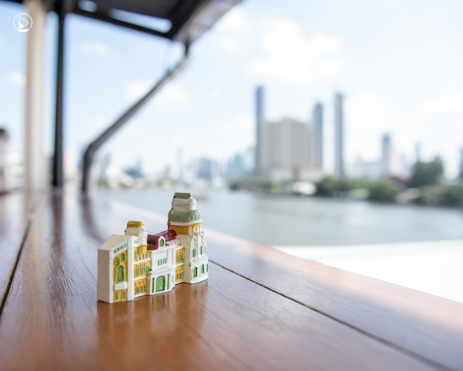 Blue Bangkok เก็บความทรงจำของอาคารเก่ามาบรรจุไว้ในของที่ระลึกขนาดจิ๋ว ...
