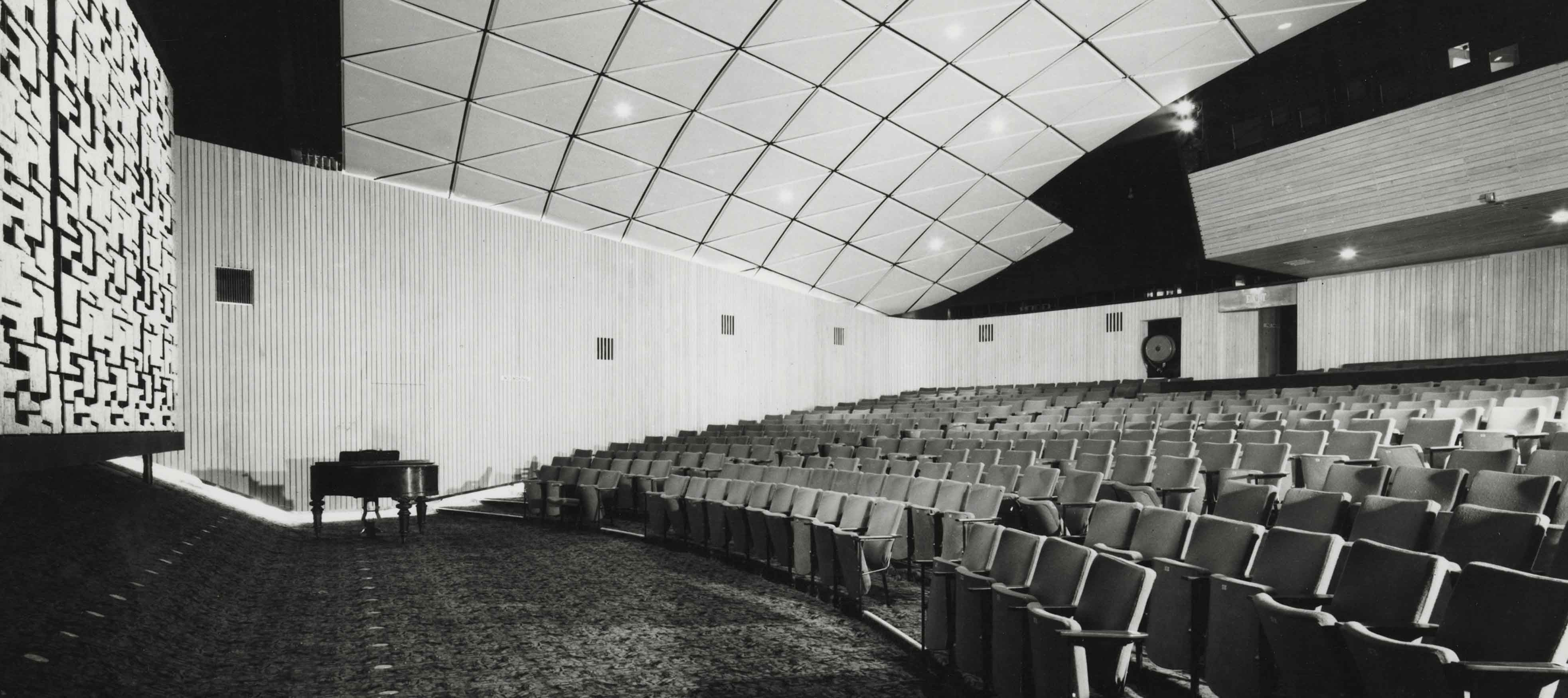 BFI Riverfront ดีไซน์ใต้ซอกสะพานที่คว้ารางวัลสถาปัตยกรรมยอดเยี่ยมบนเกาะ ...