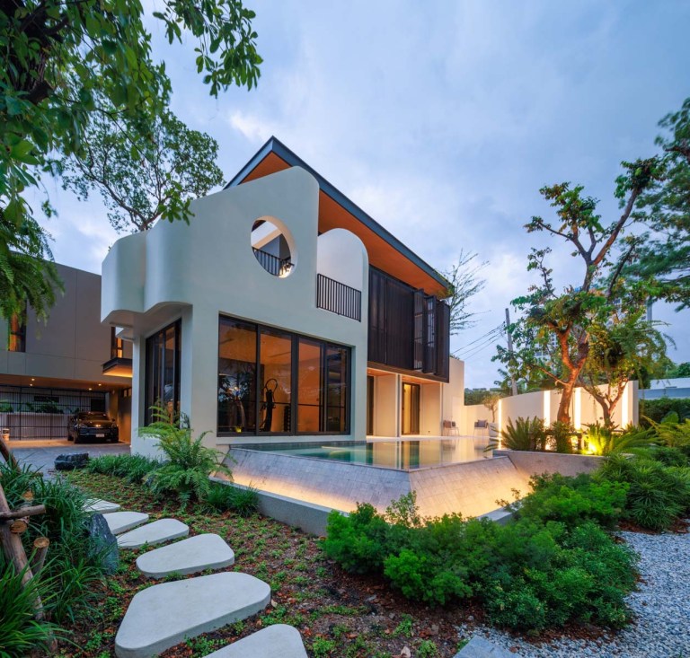 Revived House ชุบชีวิตบ้านเก่าให้เกิดความรู้สึกใหม่และร่วมสมัยในแบบ Post-Modern - Dsign Something