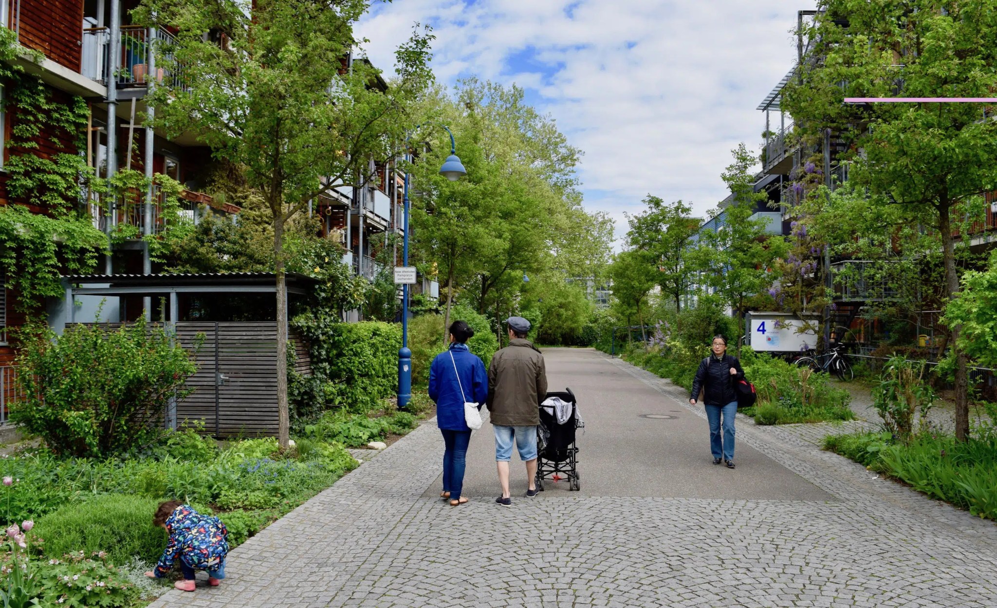 Vauban เปลี่ยนฐานทัพเก่าของนาซีเยอรมนีสู่หนึ่งในย่านที่เป็นมิตรกับเด็กๆ ...