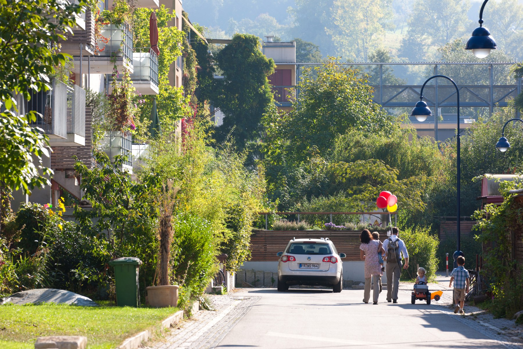 Vauban เปลี่ยนฐานทัพเก่าของนาซีเยอรมนีสู่หนึ่งในย่านที่เป็นมิตรกับเด็กๆ ...