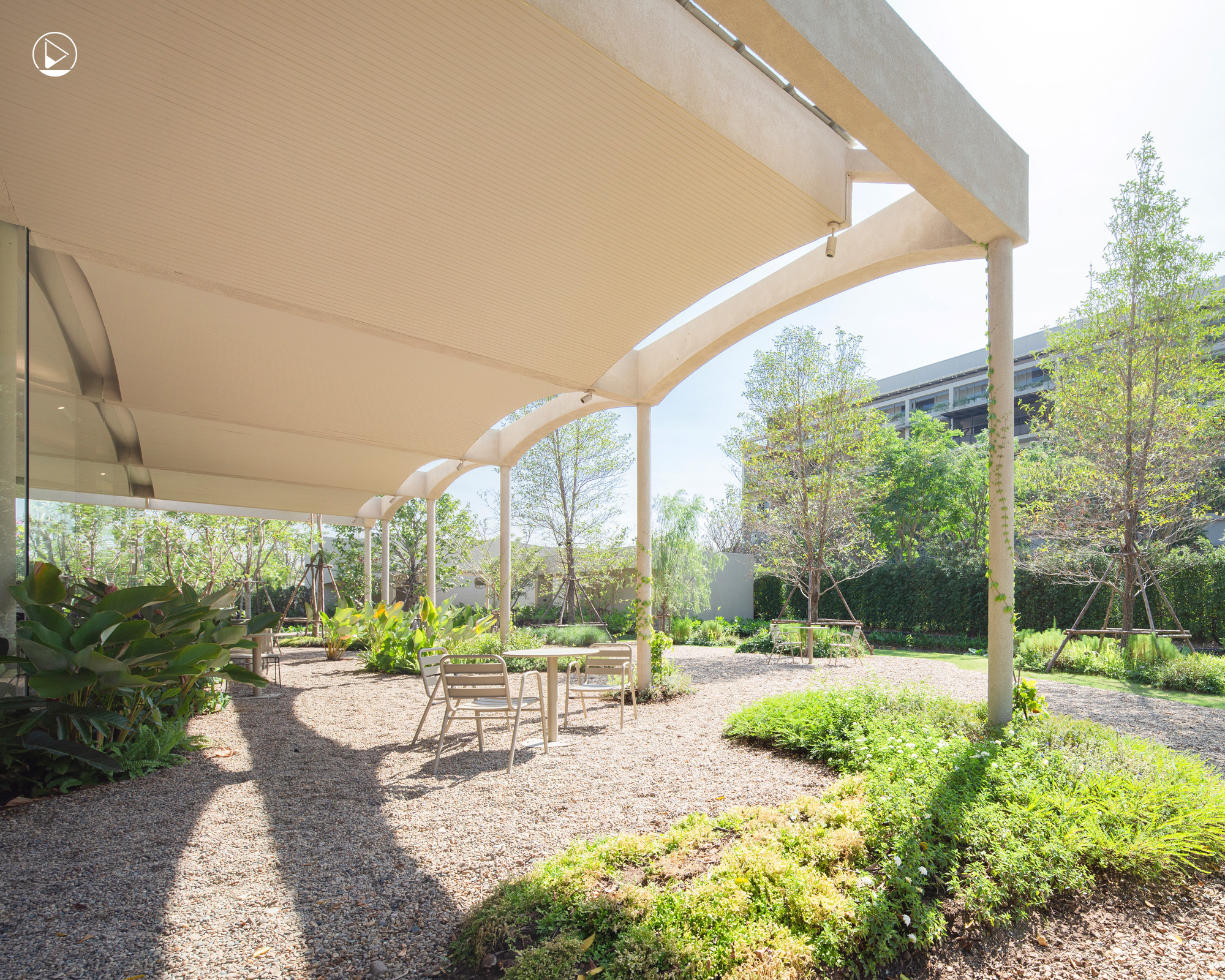 Little Stove & Little Stump คาเฟ่และเพลย์กราวด์ที่ออกแบบสถาปัตยกรรมไป ...