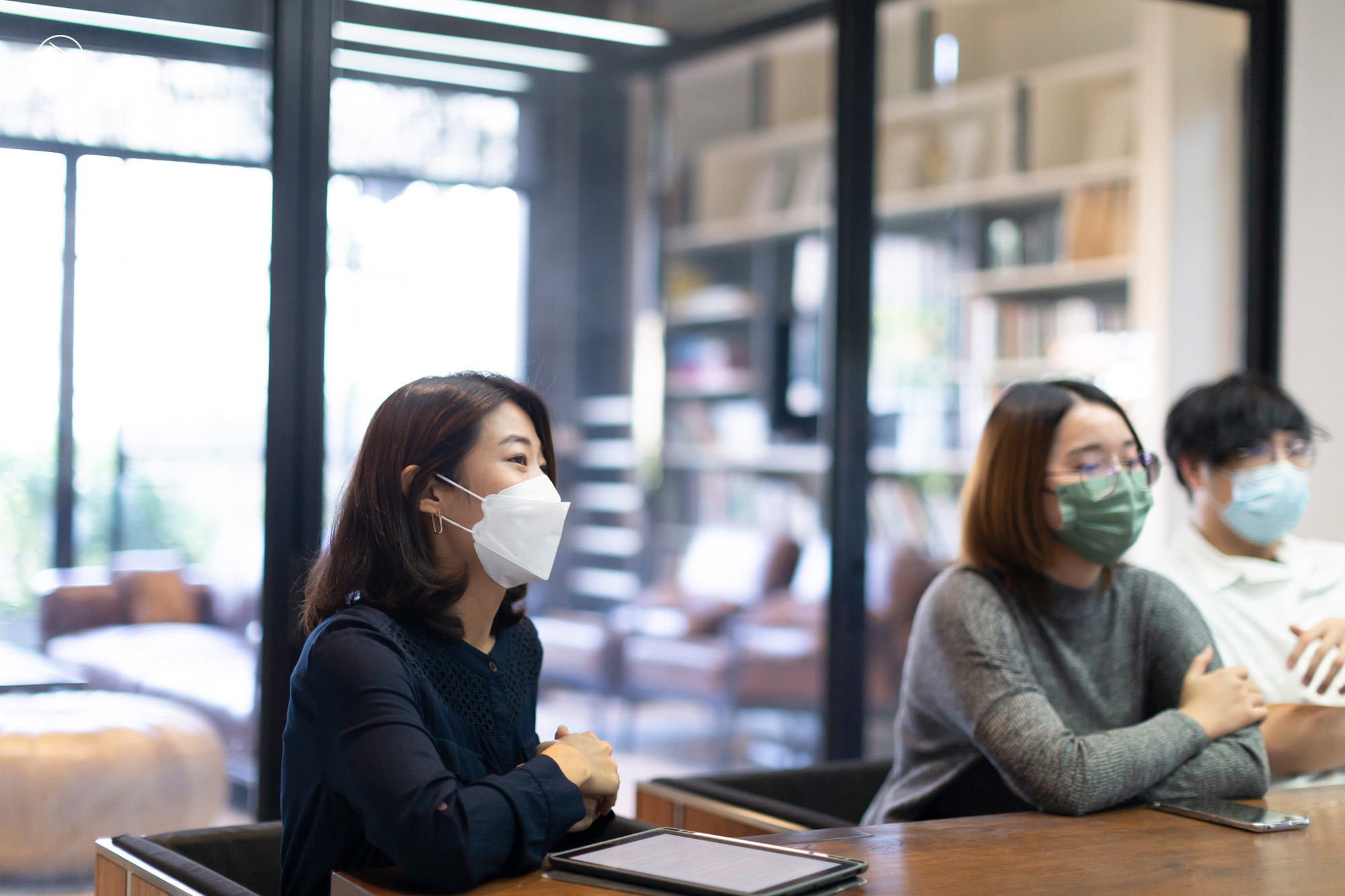 Ixora Design Limited ออฟฟิศที่เชื่อมความสมดุล ระหว่างธรรมชาติกับเมือง ...