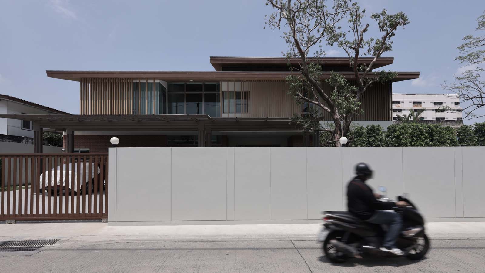 SUTI HOUSE บ้านนี้รักสงบ ทำตามงบ ครบไม่ขาด - Design Makes A Better Life.