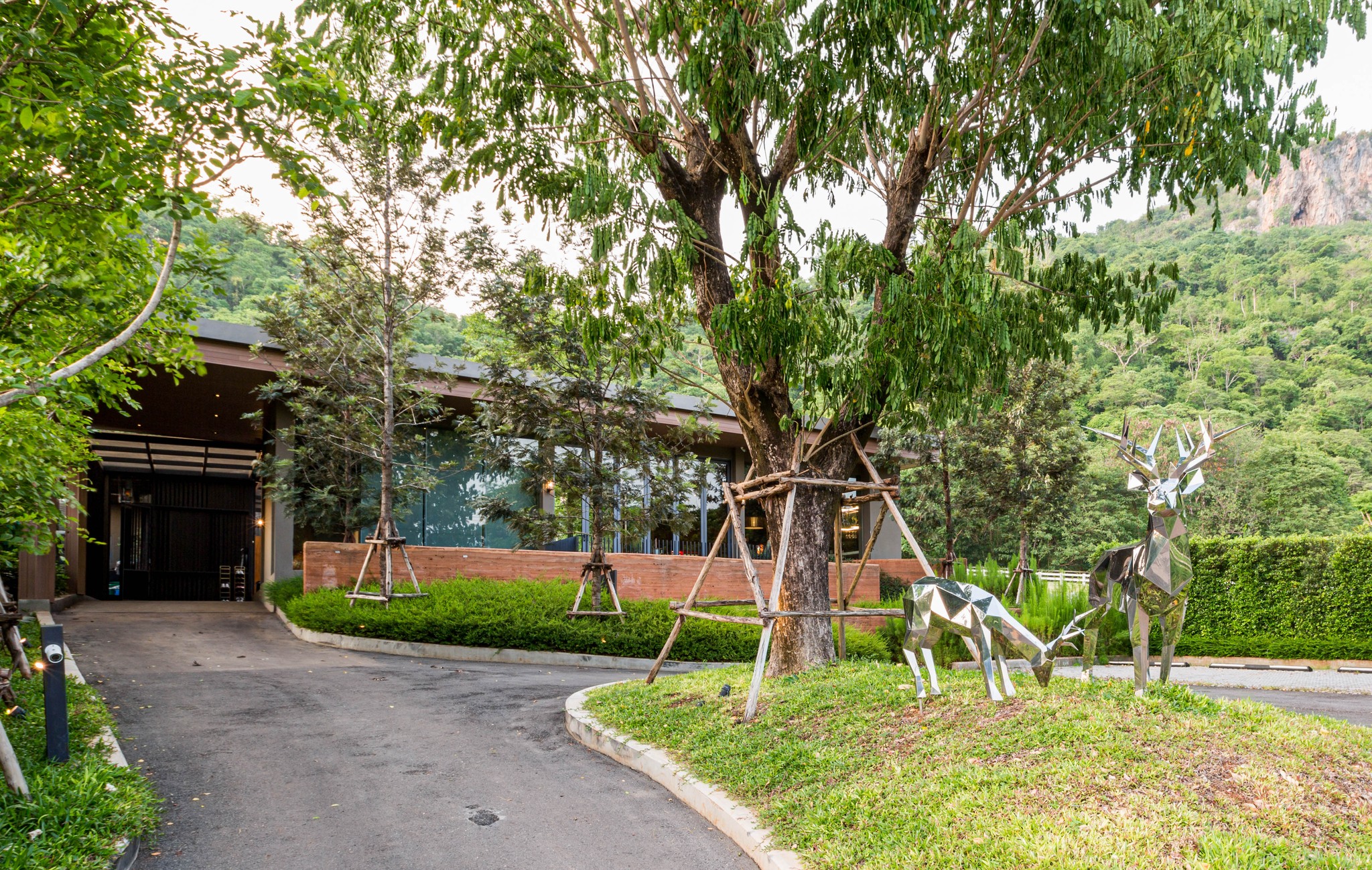 The Top Notch Pool villa Khao Yai รีสอร์ทที่เคารพธรรมชาติ - Design ...