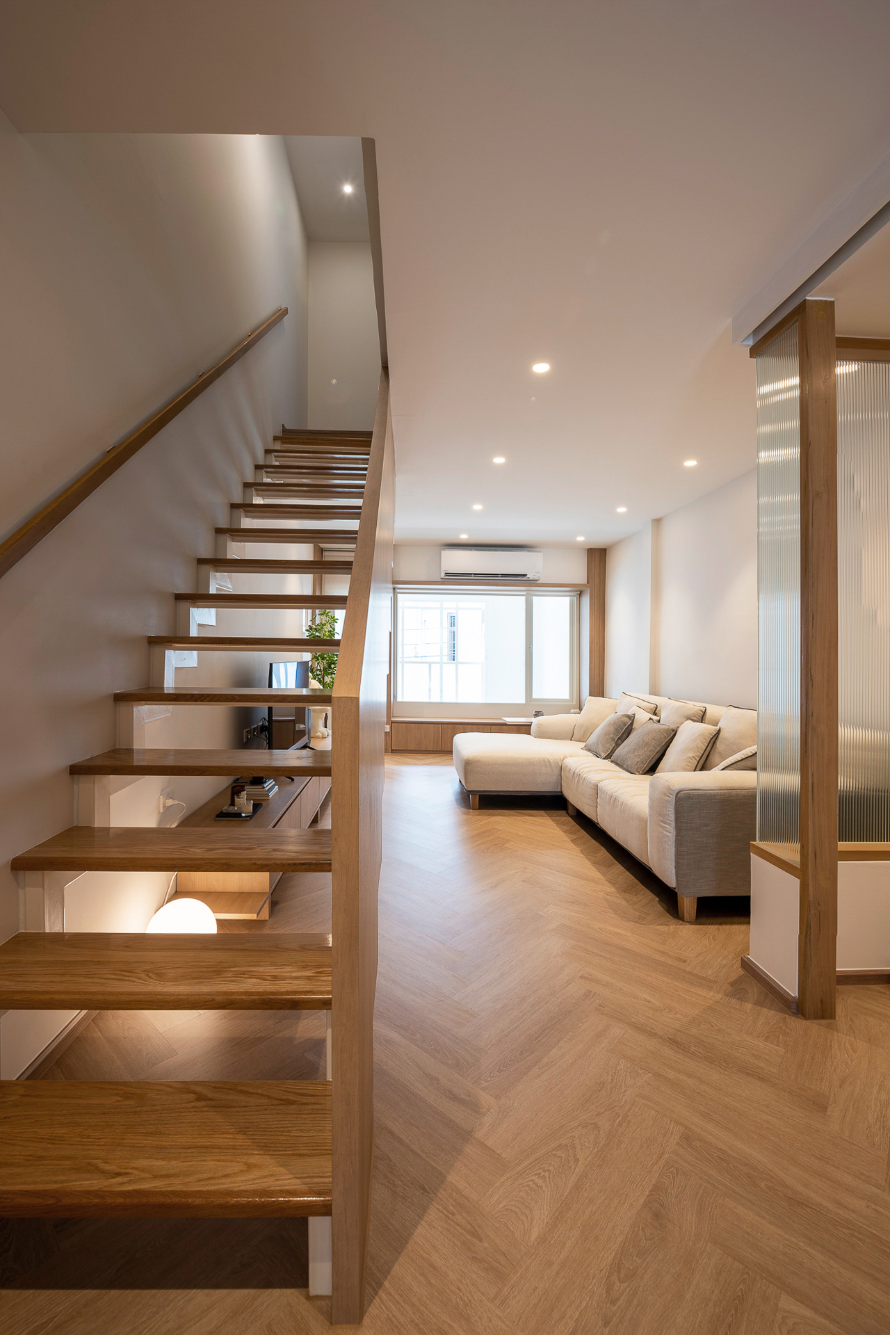 KTA House อาคารพาณิชย์รีโนเวทใหม่ ที่เป็นมิตรกับสายลมและแสงแดด - Design ...