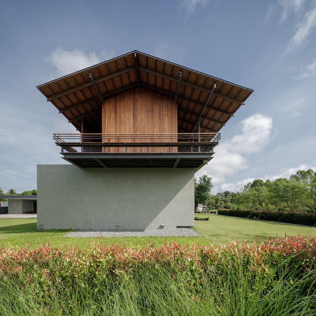 Uthai Thani House สถาปัตยกรรมที่ตีความพฤติกรรมของคนใหม่ เพื่อการใช้งานเปี่ยมความสุข - Design ...