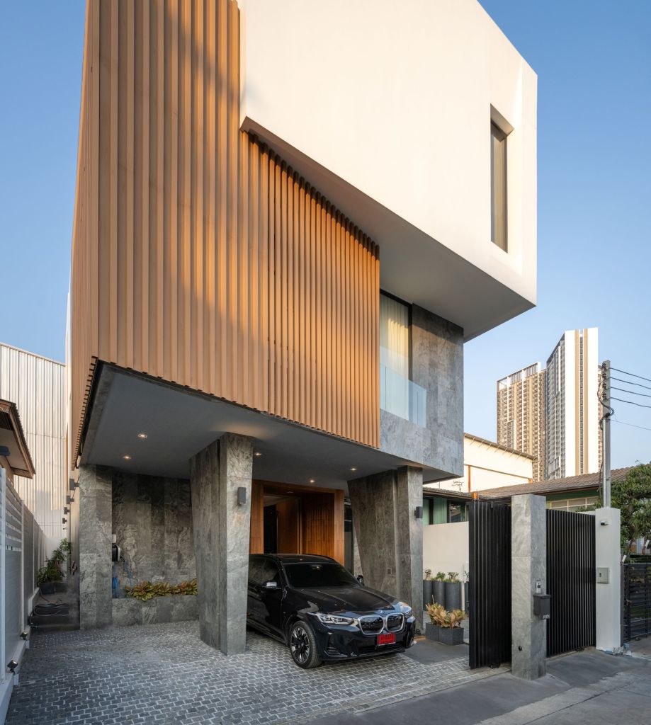 ATP House แก้ปัญหาการอยู่อาศัยบนที่ดินแคบลึก ด้วยทางสัญจรในแนวดิ่ง ...