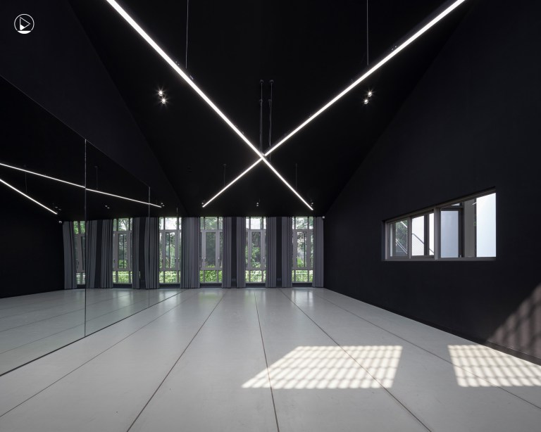 CAPA Dance Studio แสดงตัวตนของนักเต้น ด้วยพื้นที่ Performance Indoor ...