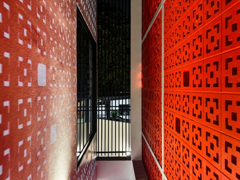 Red House สิ่งปลูกสร้างส่วนต่อขยายสีแดง ที่ประยุกต์ใช้แนวคิดจากบ้านจีนทางตอนใต้ - Dsign Something