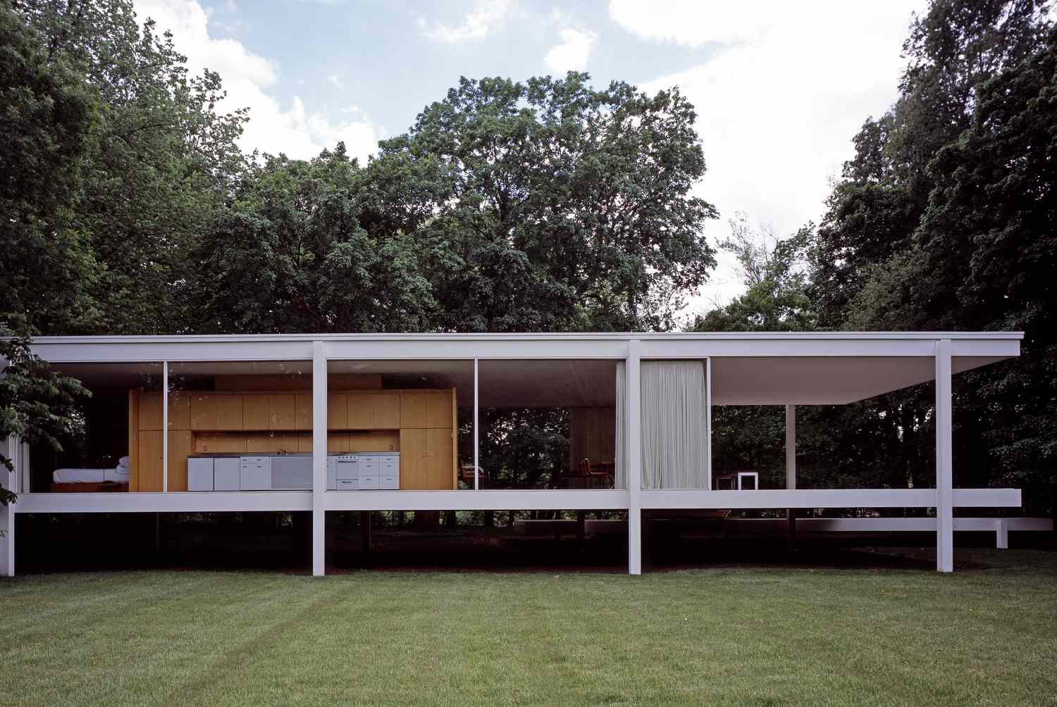 ส่องสถาปัตยกรรม ผ่าน 4 ยุคสมัย จาก 8 Minutes History on Stage - Design ...