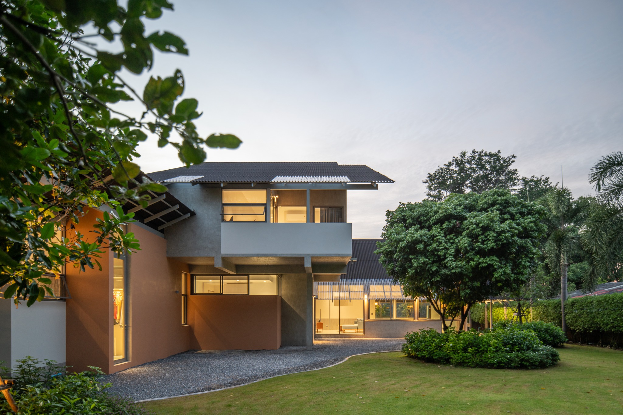 Baan Meesook พื้นที่ว่างของความสุข ที่ลมหายใจเคลื่อนไหวได้อย่างอิสระ โดย VYN STUDIO - Design ...