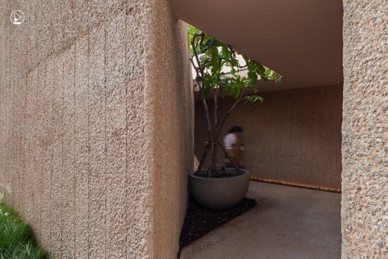 HARUDOT KHAOYAI x SCG LC3 Structural Cement คาเฟ่ที่พับประกบสถาปัตยกรรมกับธรรมชาติอย่างกลมกลืน ...